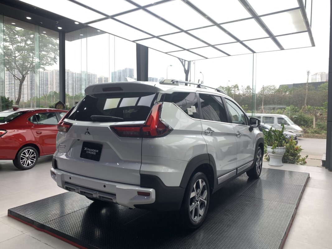Mitsubishi Xpander Cross 2025 - Giá lăn bánh tốt nhất miền Bắc