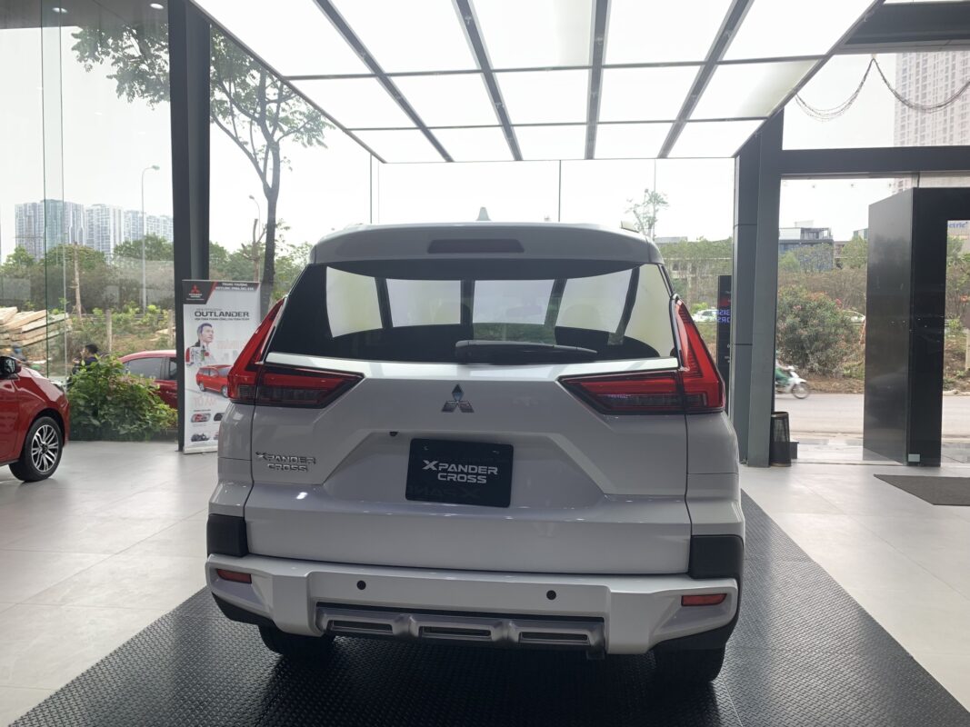Mitsubishi Xpander Cross 2025 - Giá lăn bánh tốt nhất miền Bắc